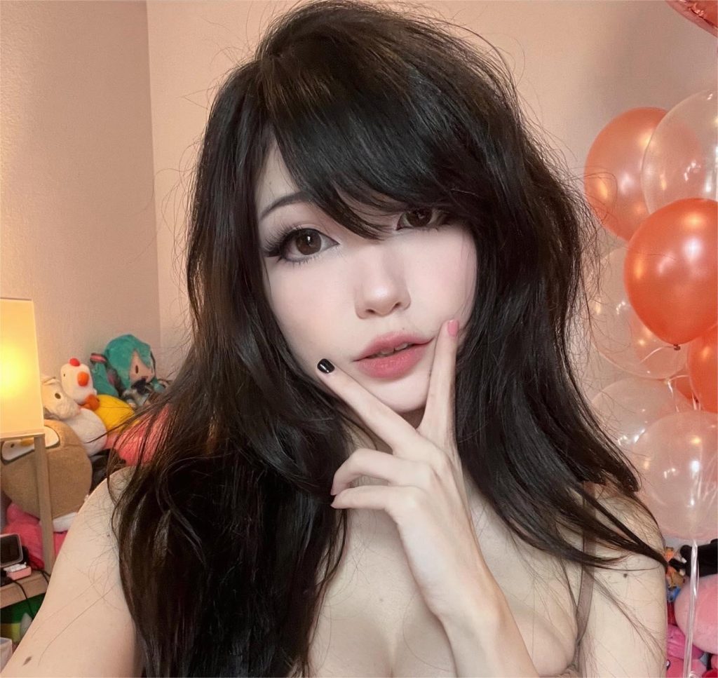 Emiru Biography Bio, Net Worth, Height, Age, Relationship, Ethnicity ...